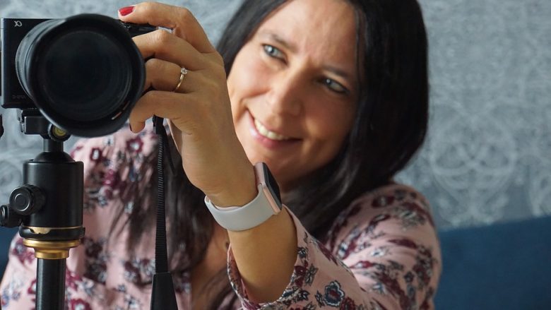 8 Beautiful Women's Smart Devices in 2024 - NorseCorp